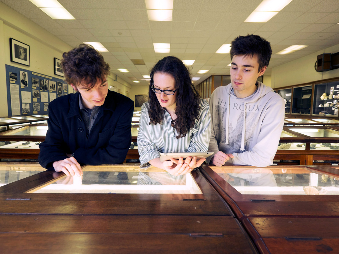 Time travelling in the Tate Museum: How the ‘rock room’ helps ...